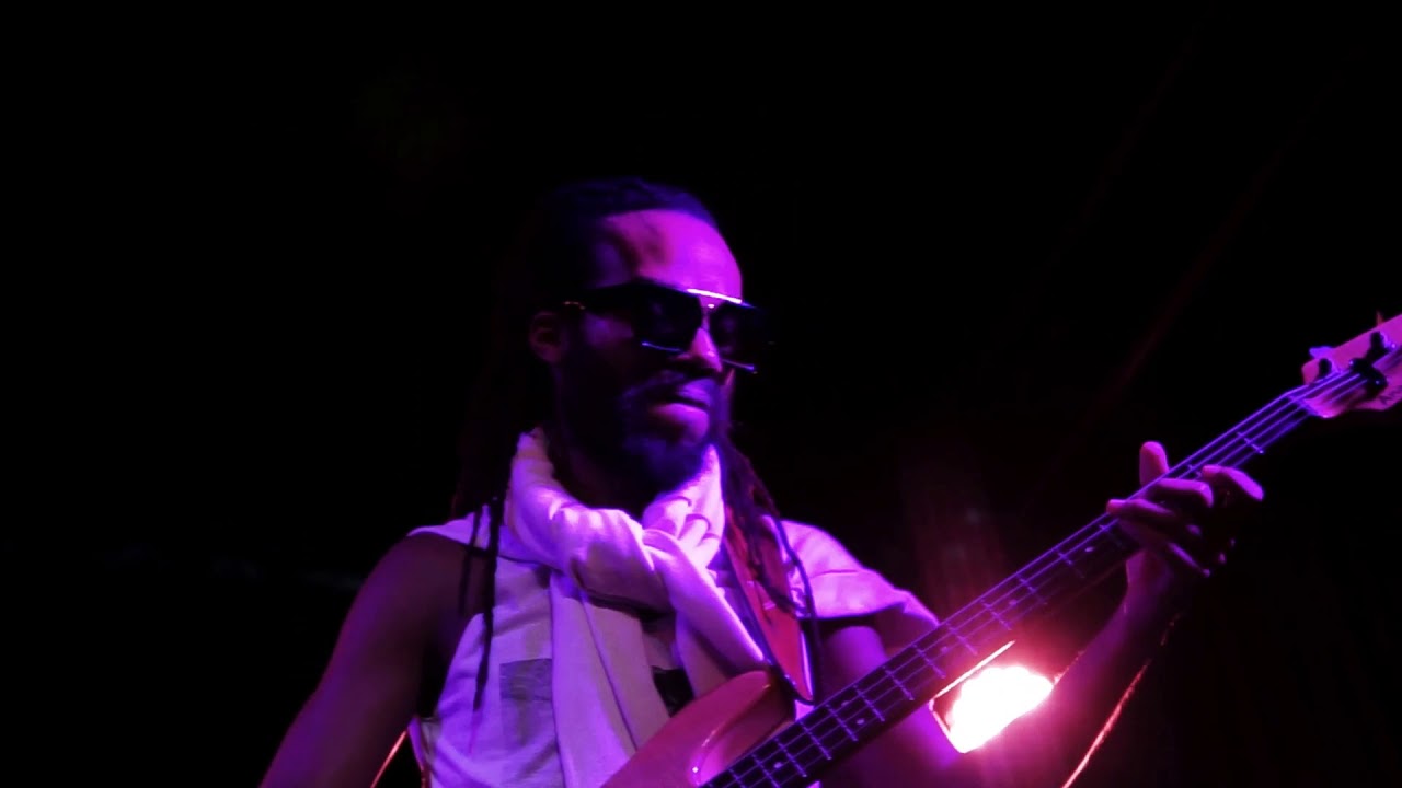 Rick Leon James Solo Bass intro - YouTube