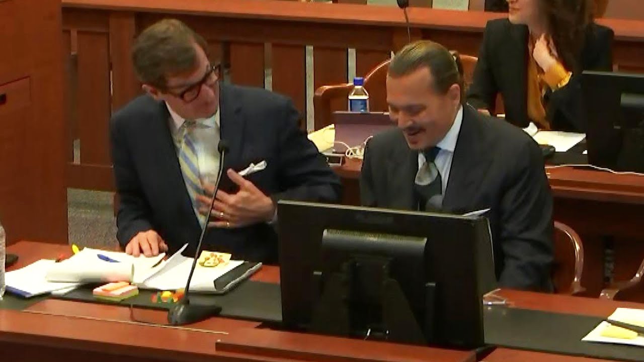 Johnny Depp's Lawyer SHOCKED Over Actor's Impressive Doodle - YouTube