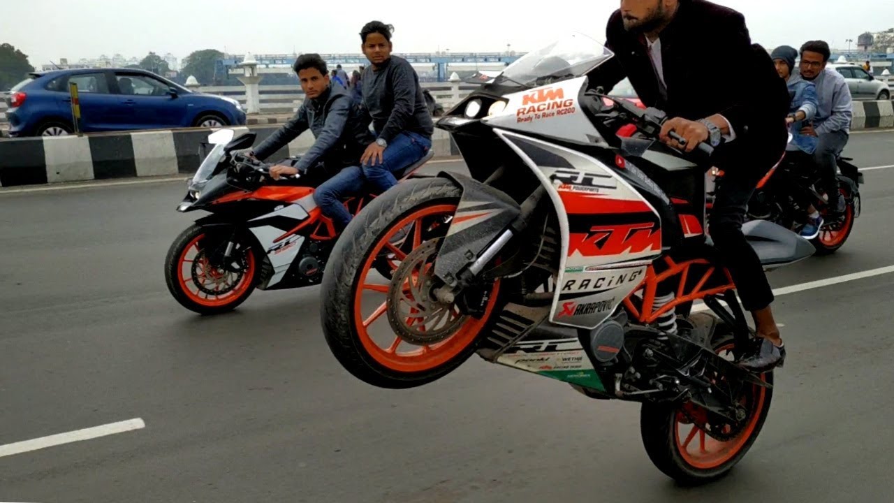Stunning Stunts on KTM DUKE 200 KTM RC200 & Pulser 220||||best bike ...