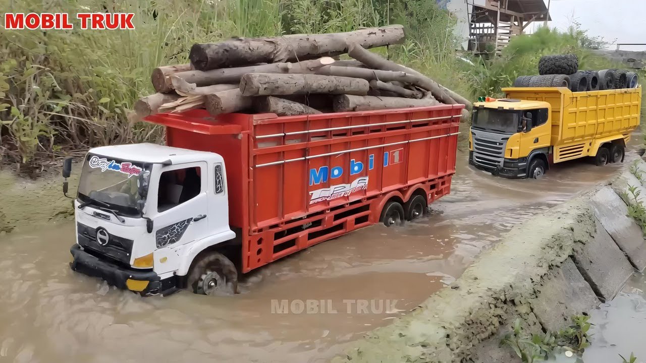 Overload Muatan Mobil Truk Tronton Scania Rc Hino 500, Truck Fuso 220Ps ...