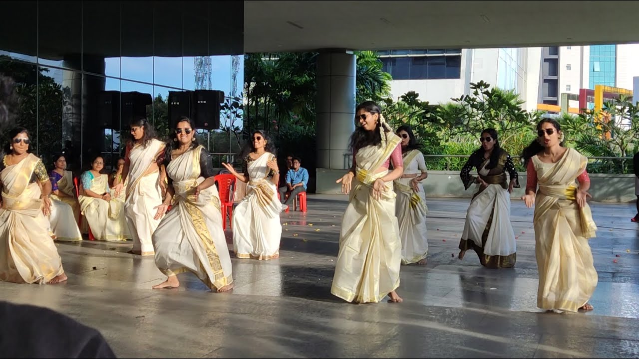 Onam dance 2022 at SmartCity Kochi | Best dance performance 2022 | Team ...