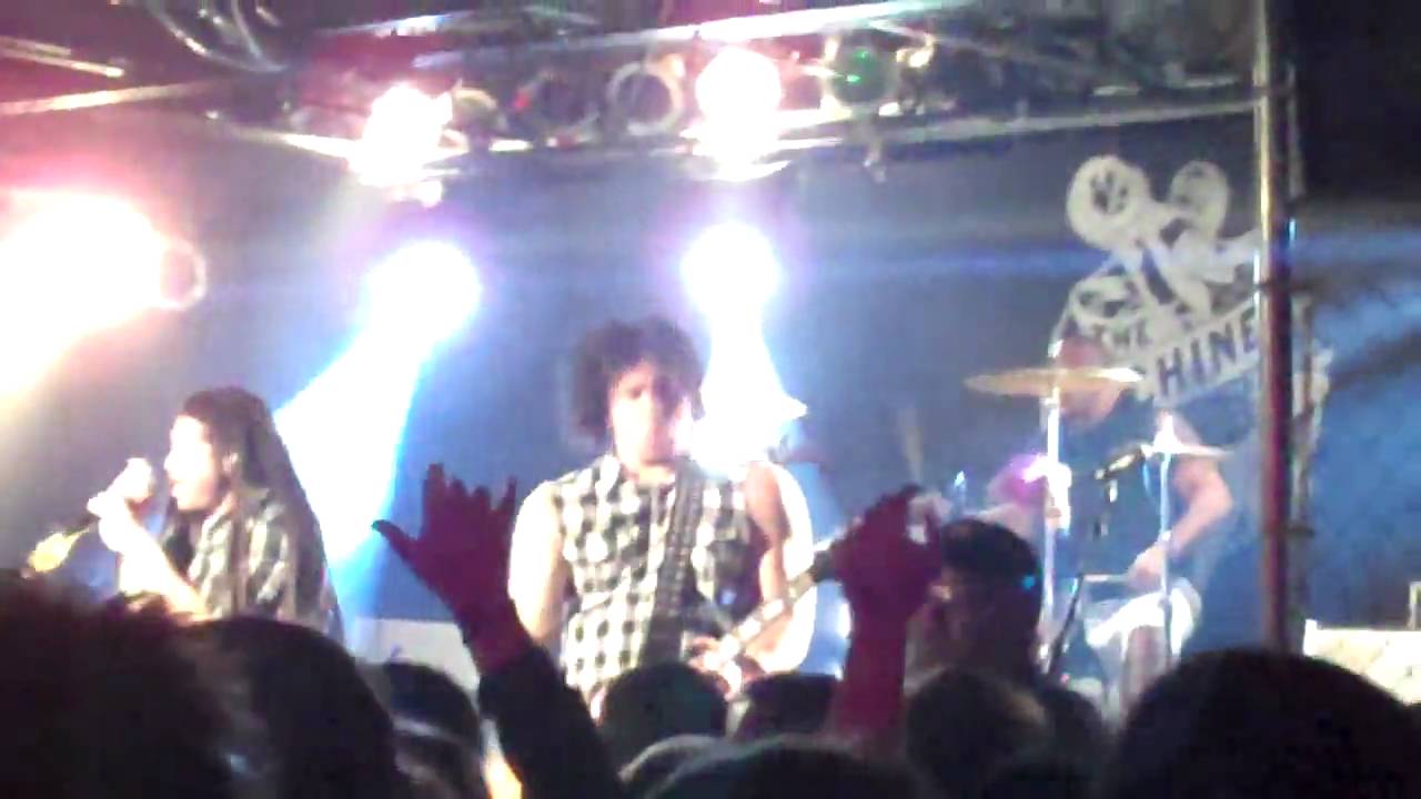 nonpoint miracle live @ Machine Shop Flint MI - YouTube