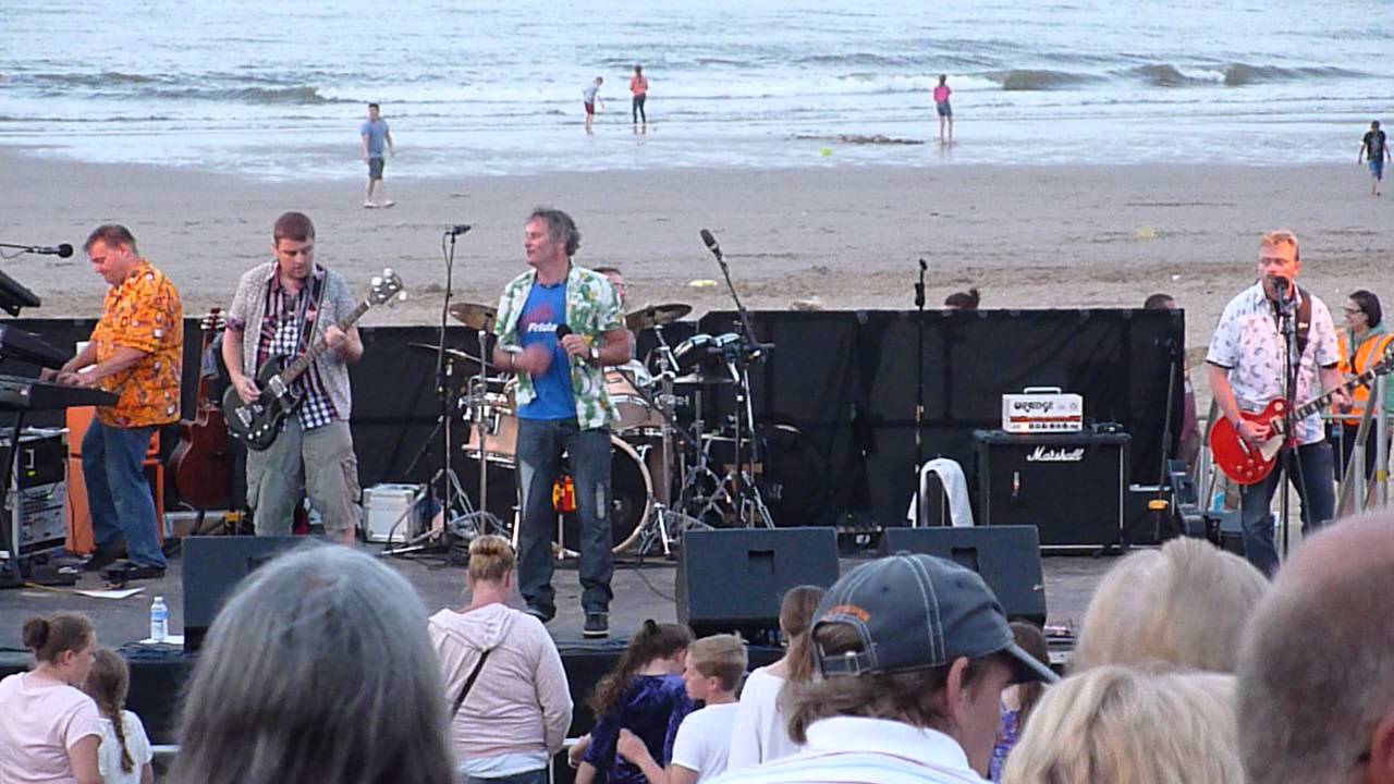Mablethorpe Illuminations 2014 with Stolen Fridays 3 - YouTube