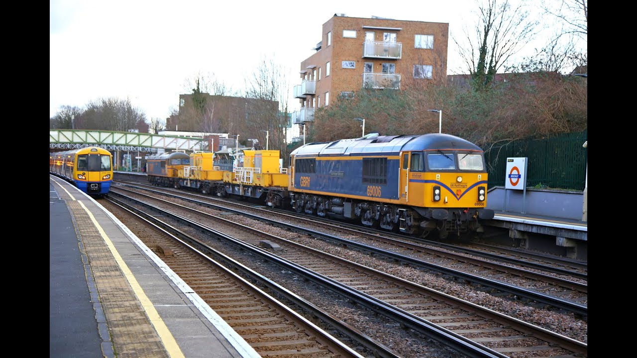 69006 top & tailed with 69008 pass Brockley with a Network Rail SITT 25 ...
