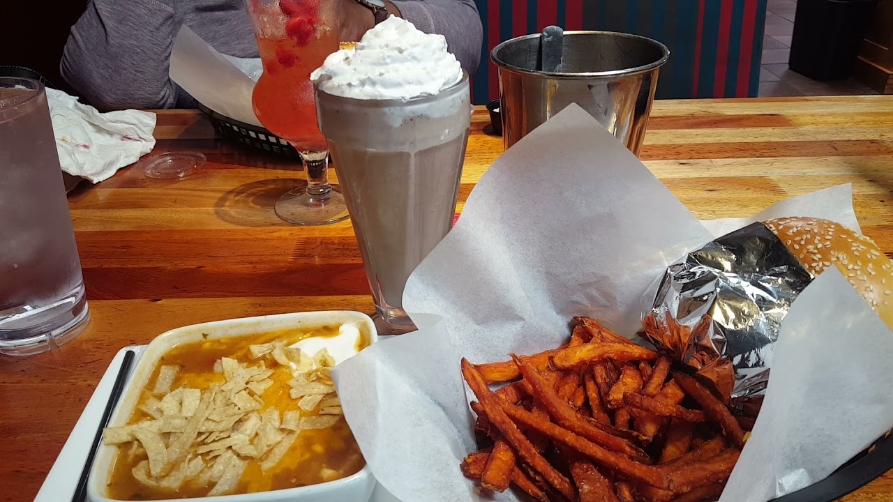 Red Robin(First inside eat in year) - YouTube