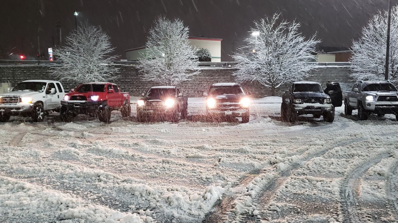 Snow Rippin in the Rust Rig - YouTube