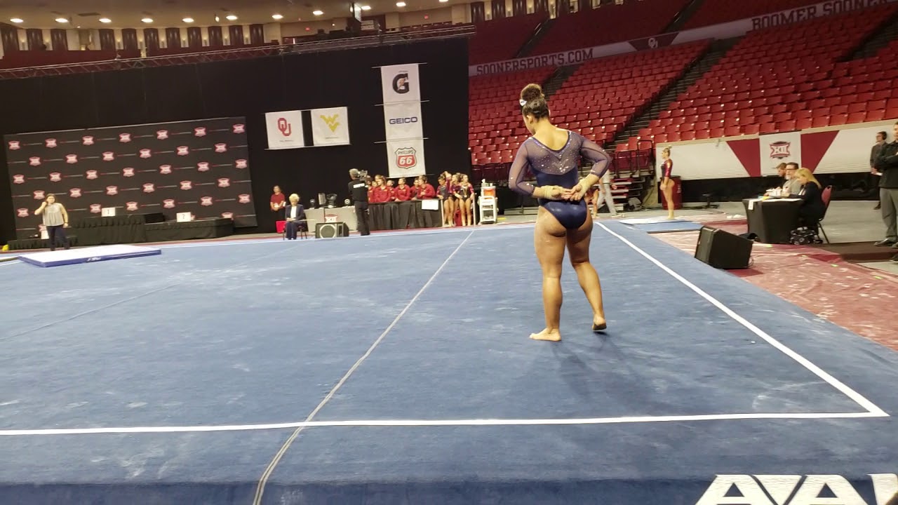 WVU's Ericaa Fontaine at the #Big12Championship - YouTube