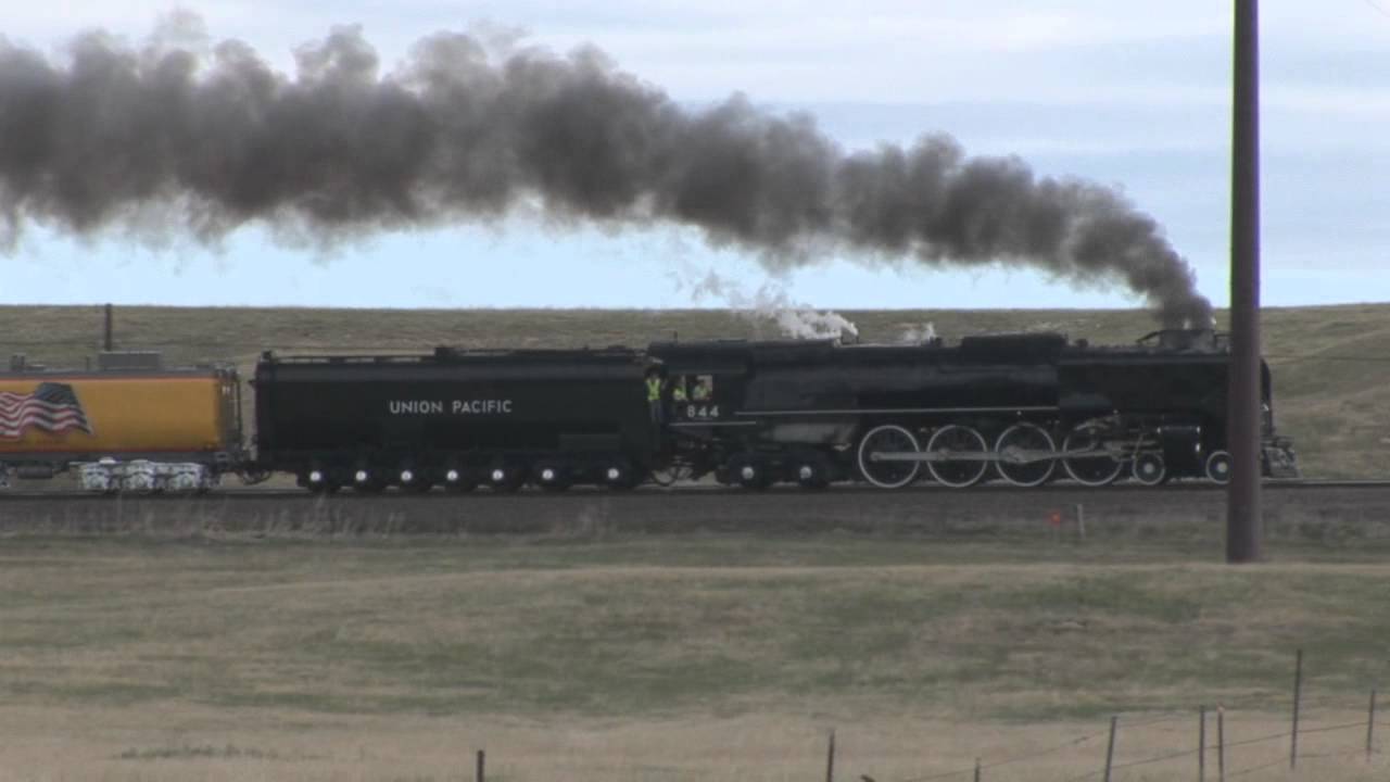 Steam Train - Little Rock Express-Leaving Wyoming UP 844 - YouTube
