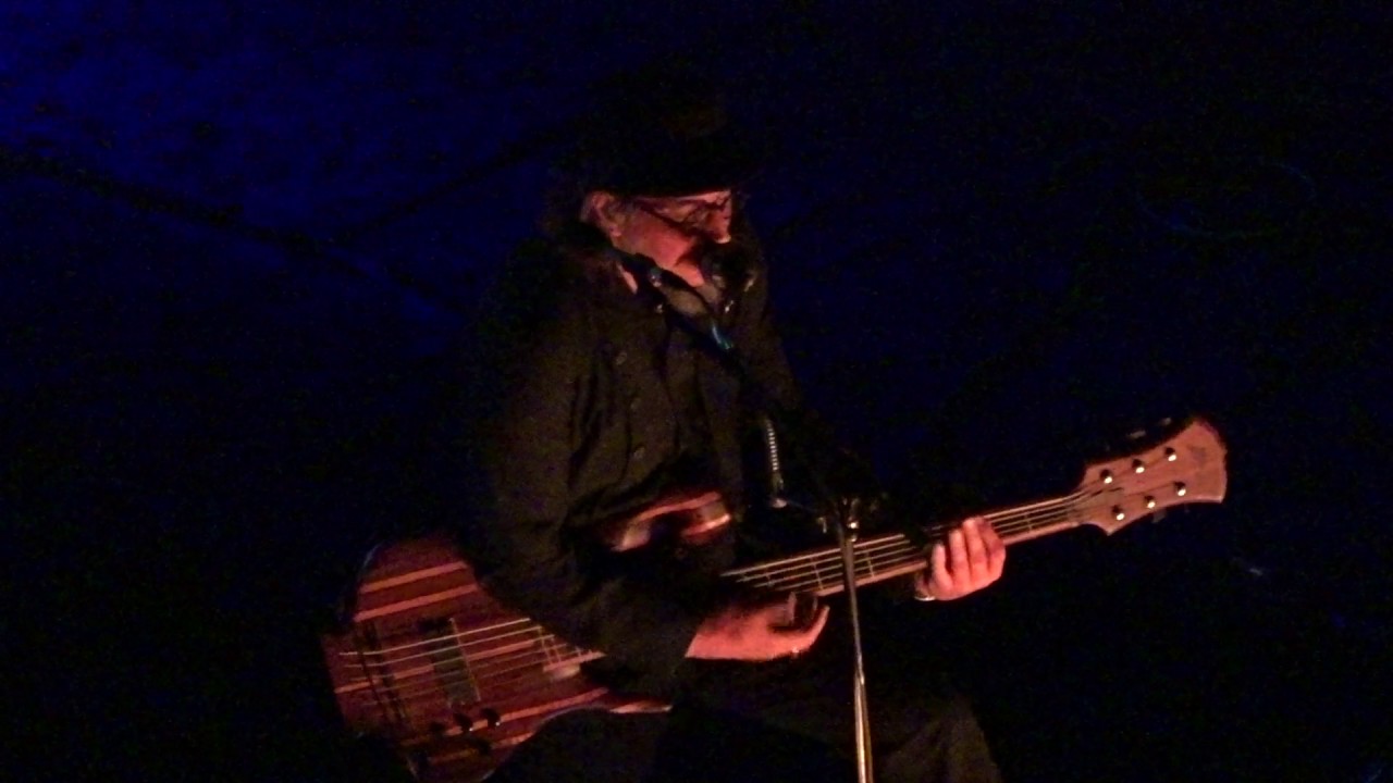 Primus - My name is mud - Chile 2017 - YouTube