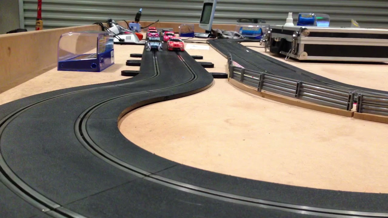 Scalextric V8 Supercars. Close racing action! - YouTube