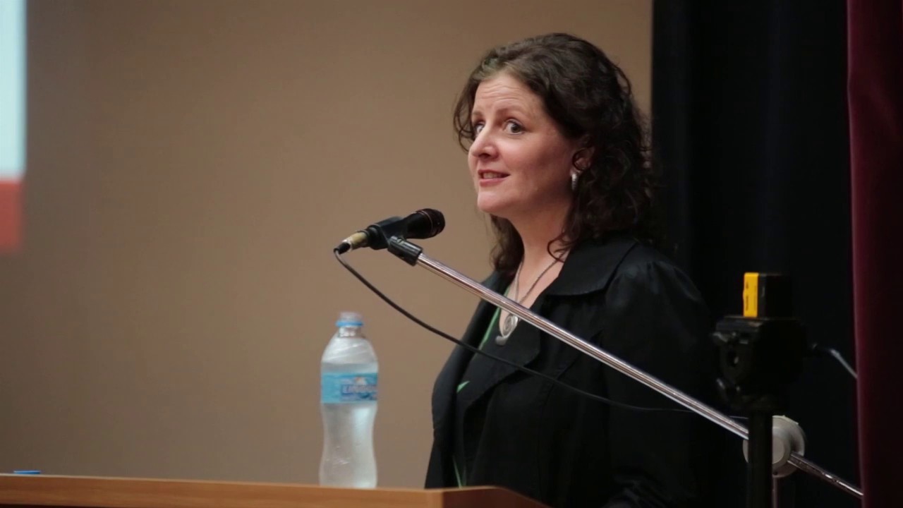 Dra. Linda Liebenberg da Universidade Dalhousie na Escola de Altos ...