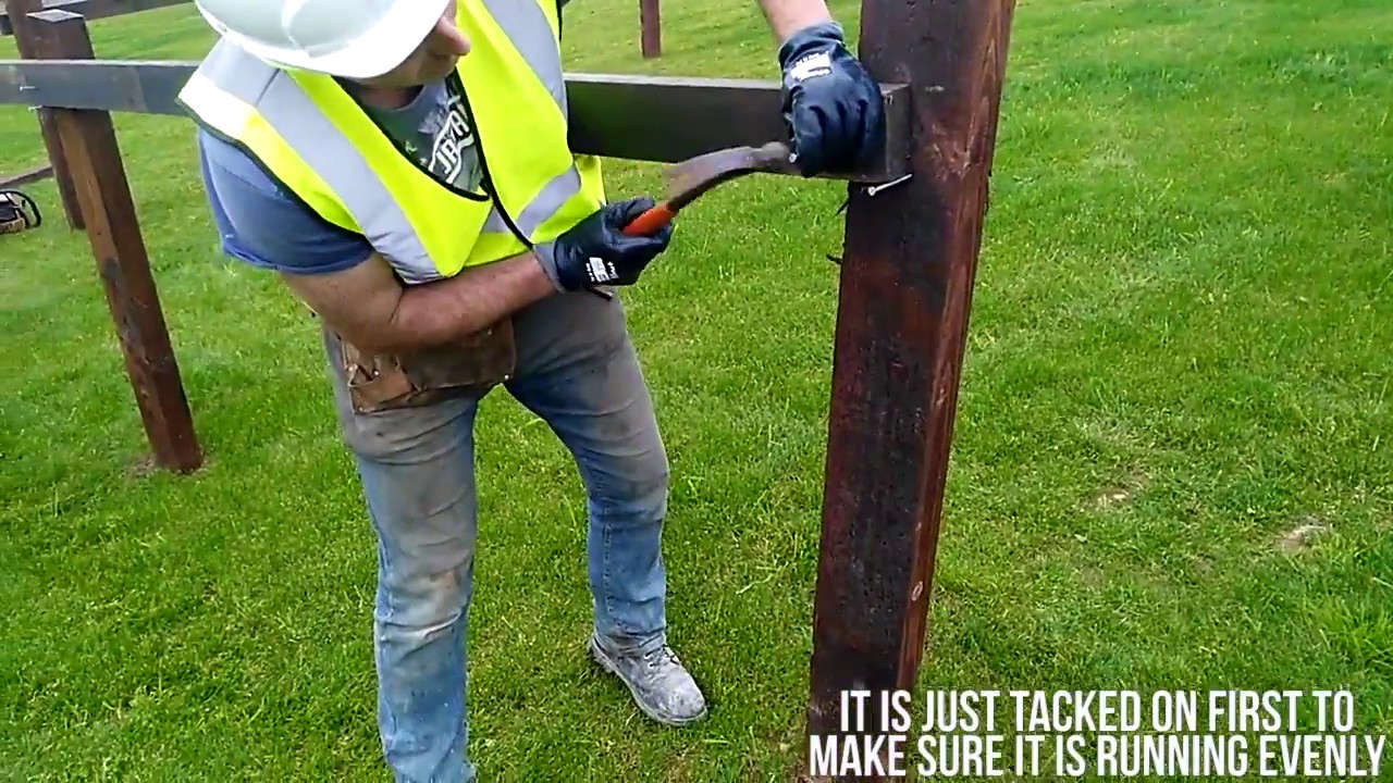 Farmer Know How: Erect a timber fence - YouTube
