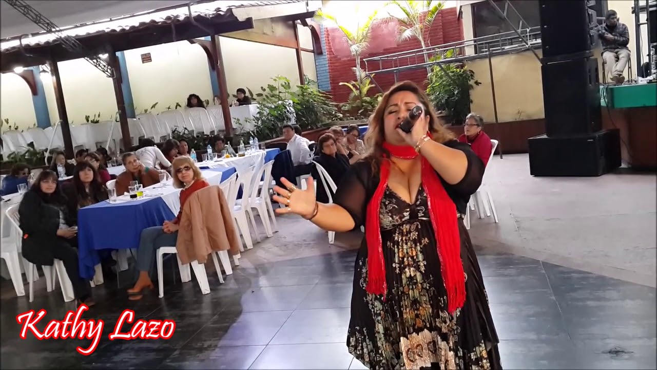 Kathy Lazo -- Su Majestad El Bolero - YouTube