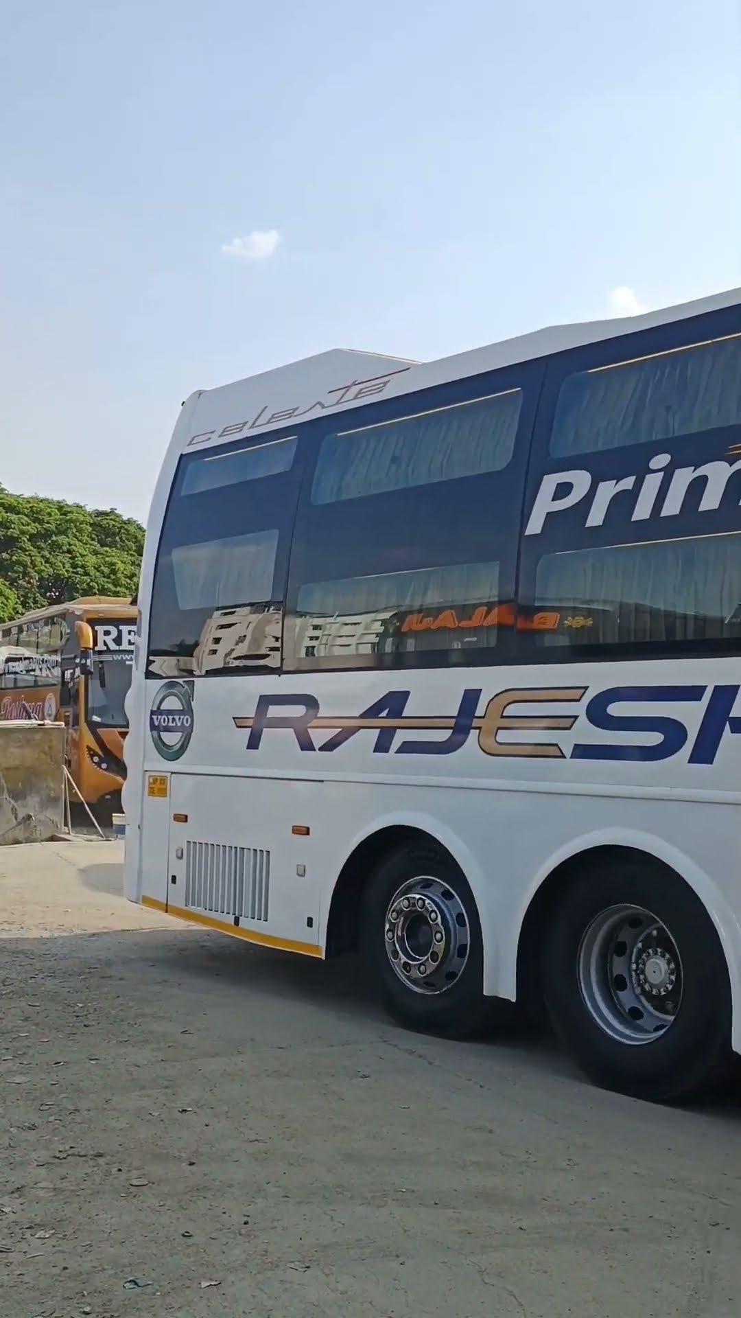 Rajesh Travels Multi-Axle AC Sleeper Bus #bus #sleeperbus - YouTube