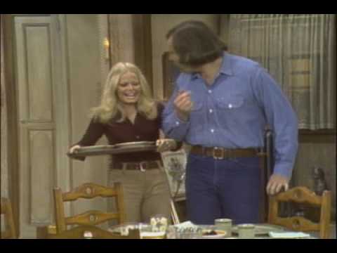 All In The Family Archie Gets Robbed On The Subway - YouTube