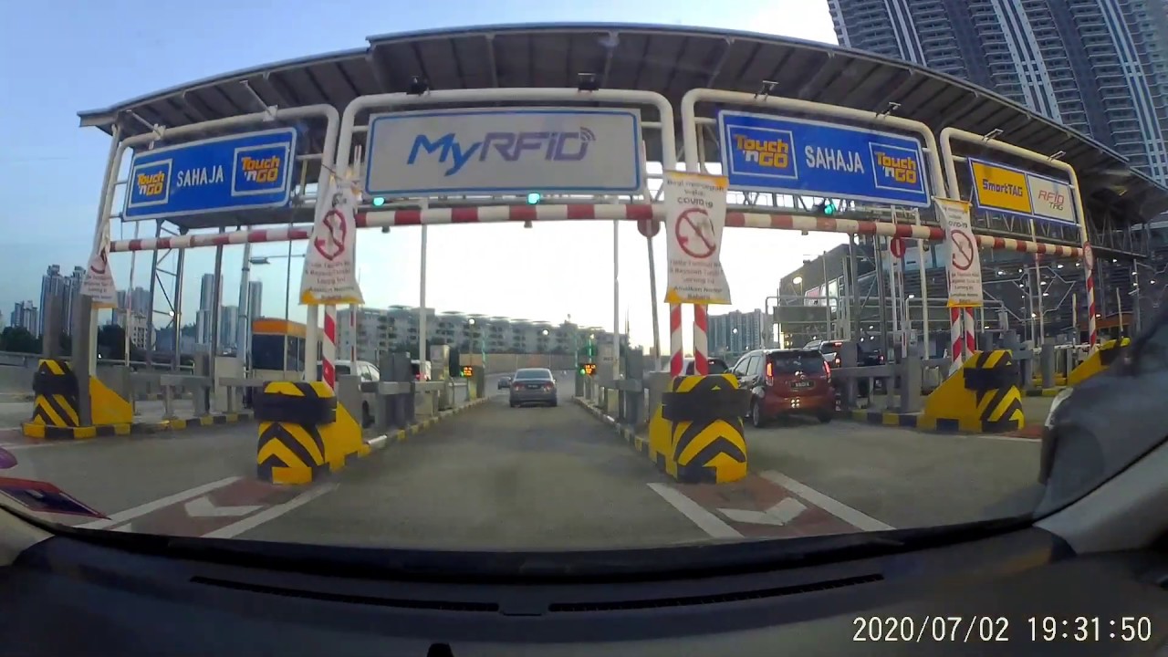 TNG RFID lane at Duke Highway. Exit to Kepong. - YouTube