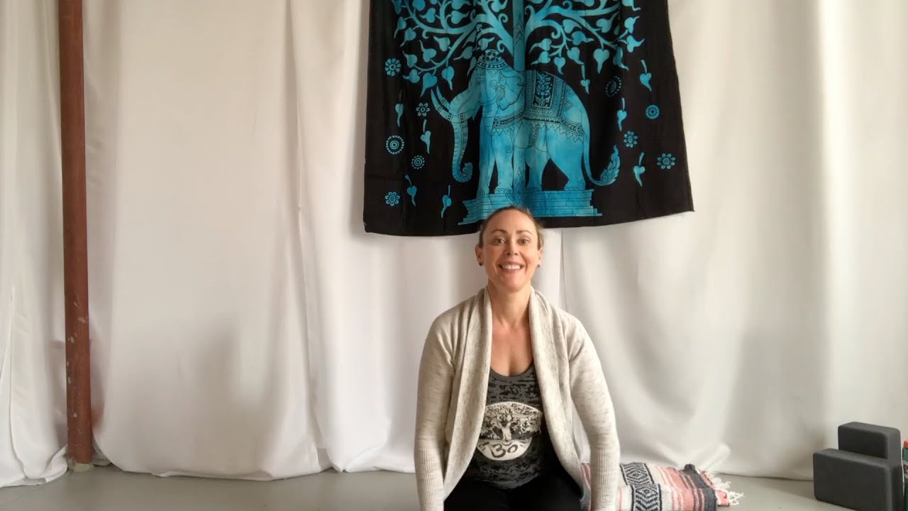 7 days to a kid-friendly sun salutation - YouTube