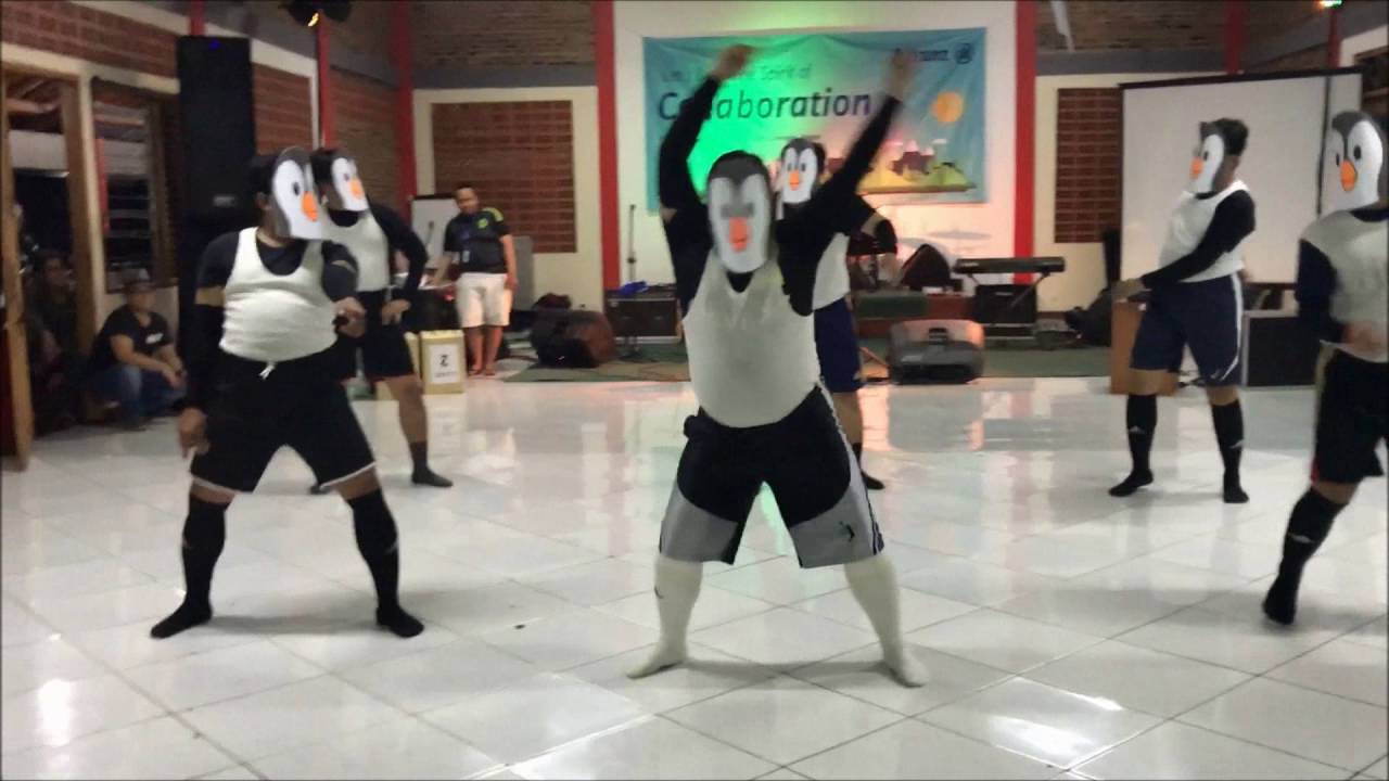 Pinguin Dance by Buncit Genks - YouTube