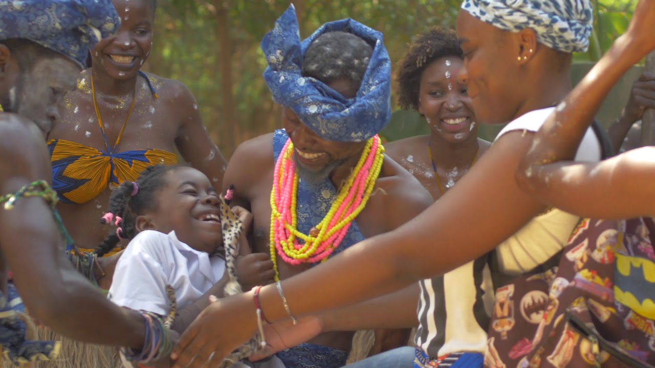Angola traditional short Film - YouTube