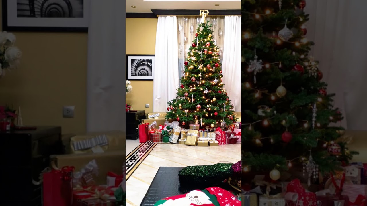 Our Christmas in Saudi Arabia 🌲🎄open gifs - YouTube