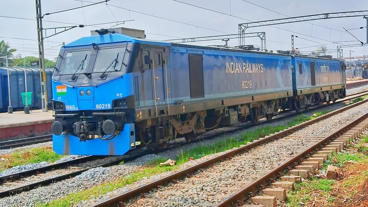 WAG-12b || Most powerful freight loco in India 🚂🚦 - YouTube