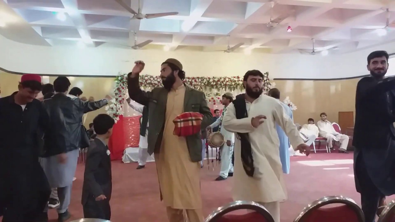 Marwat Mast Dance In Peshawar - YouTube