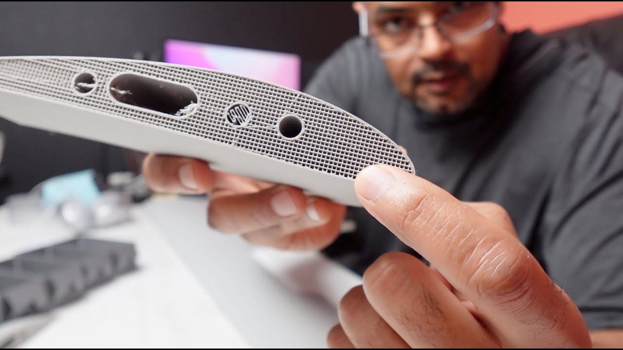 طباعة جناح طيارة طباعة ثلاثية، بإستخدام مادة خفيفة وسهلة الطباعة إسمها ...