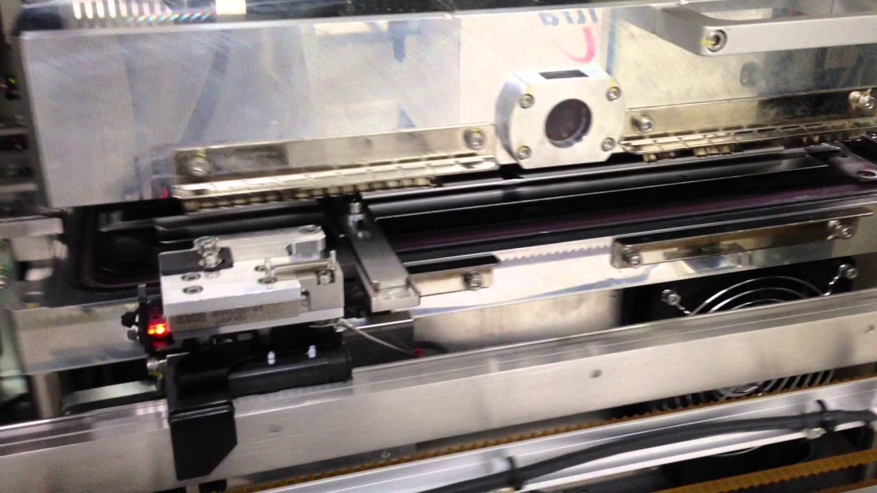 InLine Plasma cleaning machine robot arm movement - YouTube