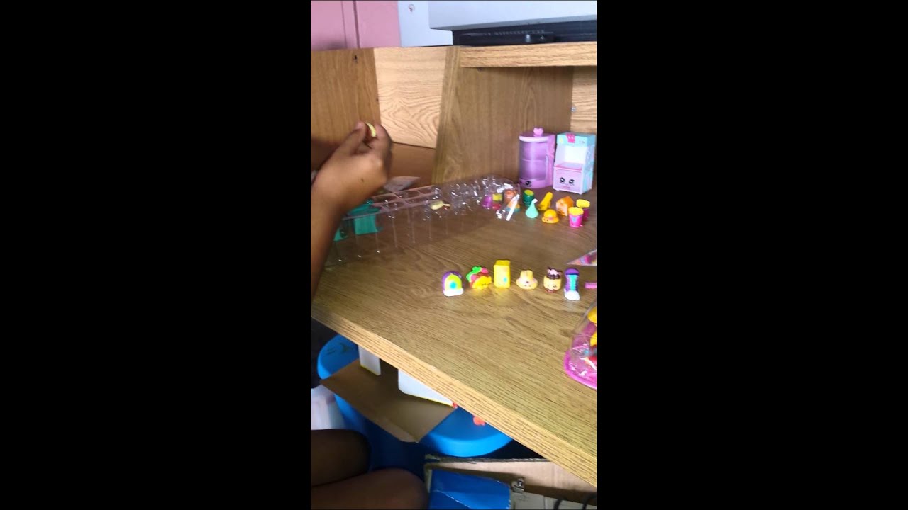 Shopkins chelsea charm - YouTube