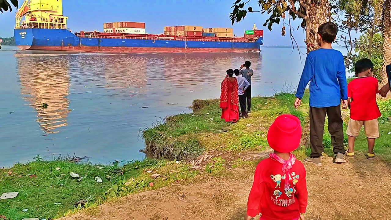 Big ship at Hooghly River, kolkata, Budge Budge - YouTube