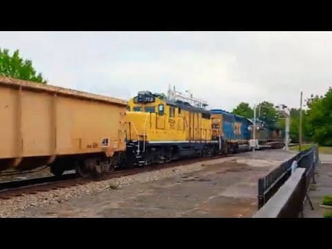 CSX Passes w/ Awesome crew and a rare RSSX GP9 Trailing! 🌧 - YouTube