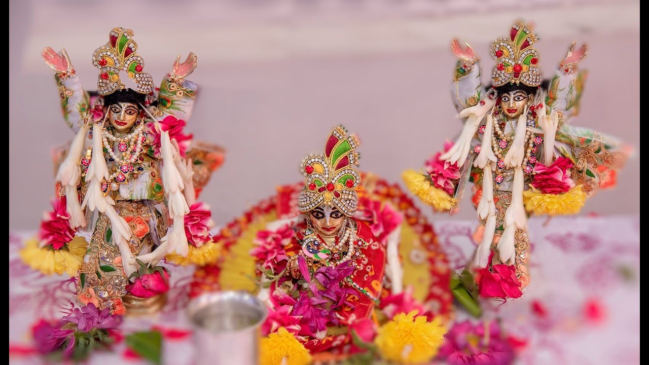 Harinam Sankeertan and Gour Nitay Abhishekam at Chitaranjan Prabhuji ...