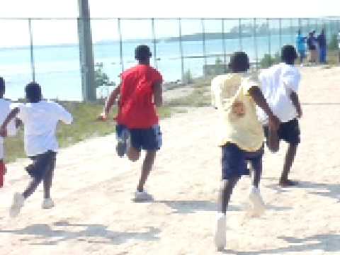 Bimini All Age School 100 m - YouTube