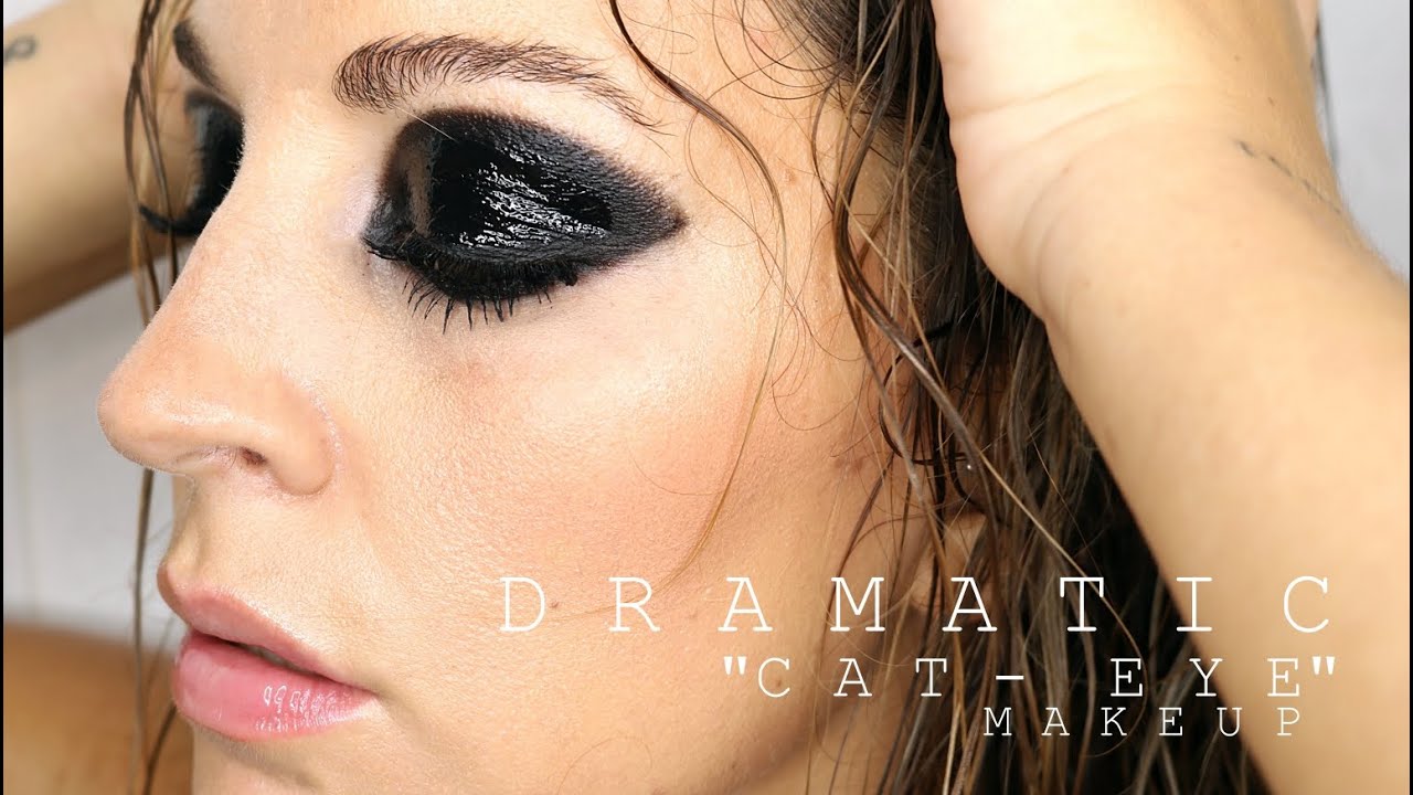 Dramatic Black "Cat Eye" Makeup Tutorial ⎮Sansett - YouTube
