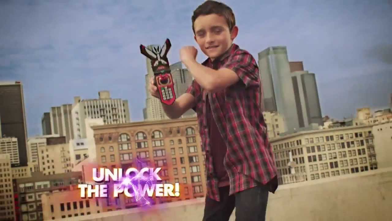 Power Rangers Super Megaforce -- Deluxe Legendary Morpher - YouTube