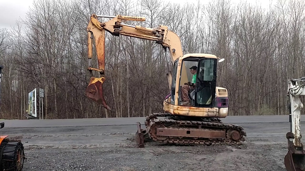 KOMATSU PC 75 - YouTube