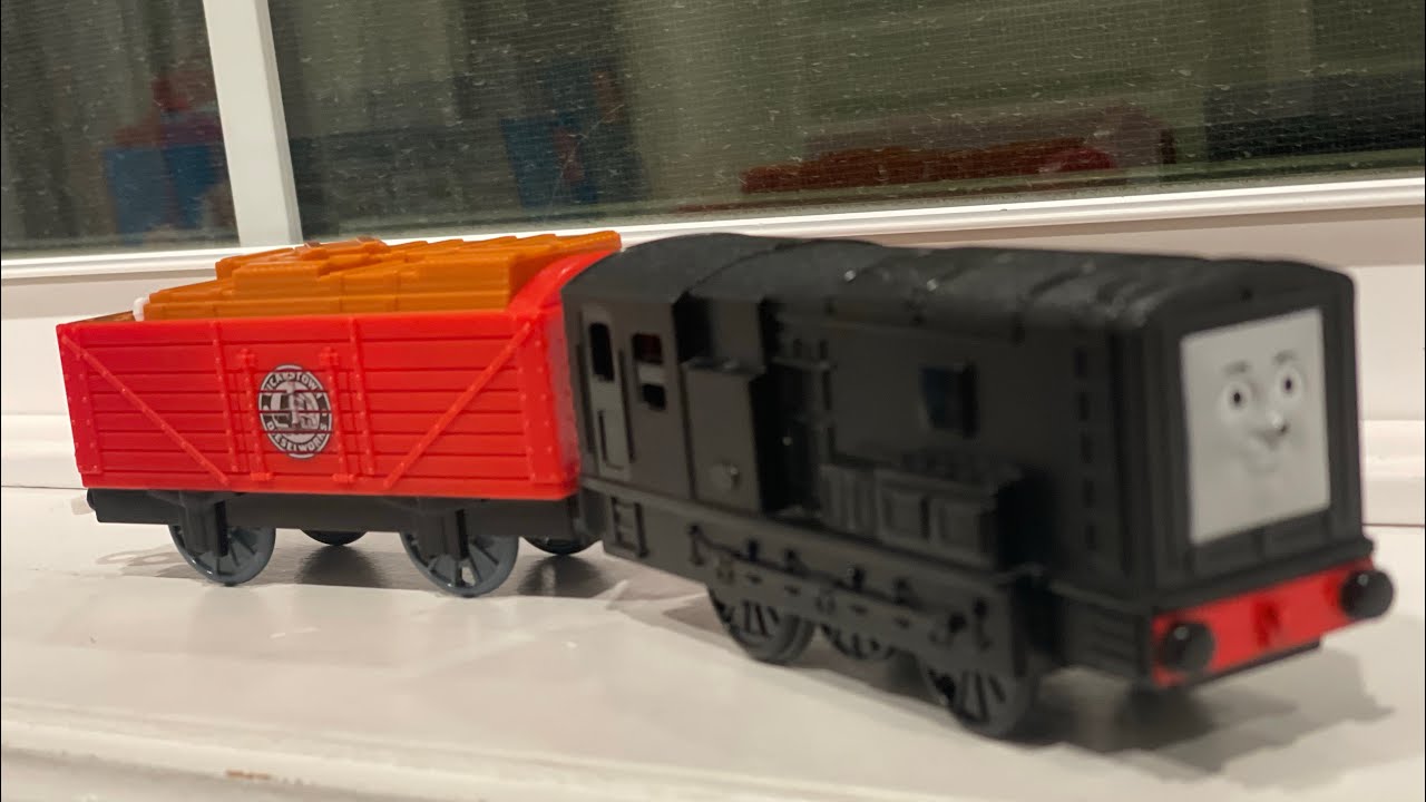 Thomas & Friends Trackmaster, 2010 talking diesel review and run # ...
