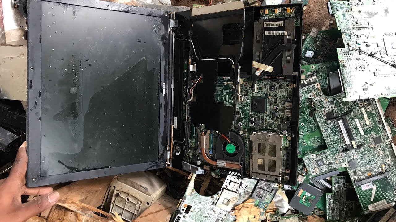 Wast laptop recycling - YouTube