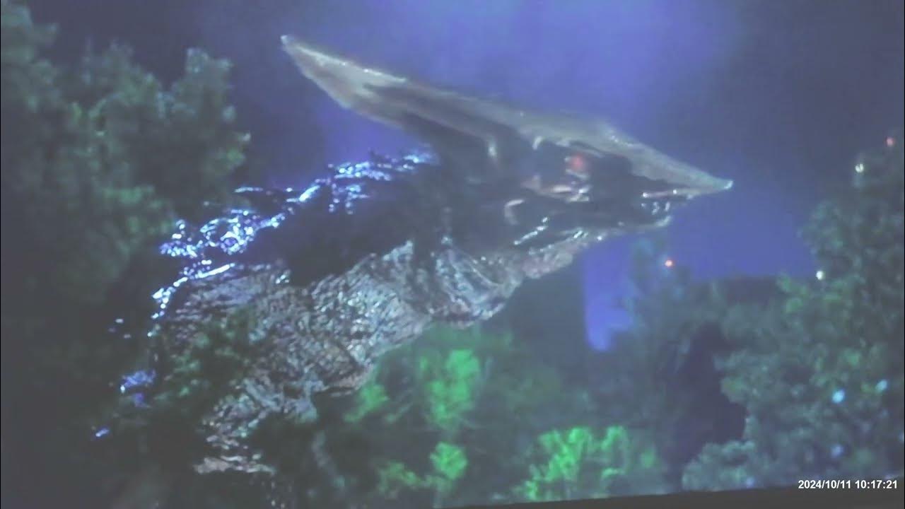 Gamera: Guardian of the Universe - Super Gyaos appears in Tokyo - YouTube