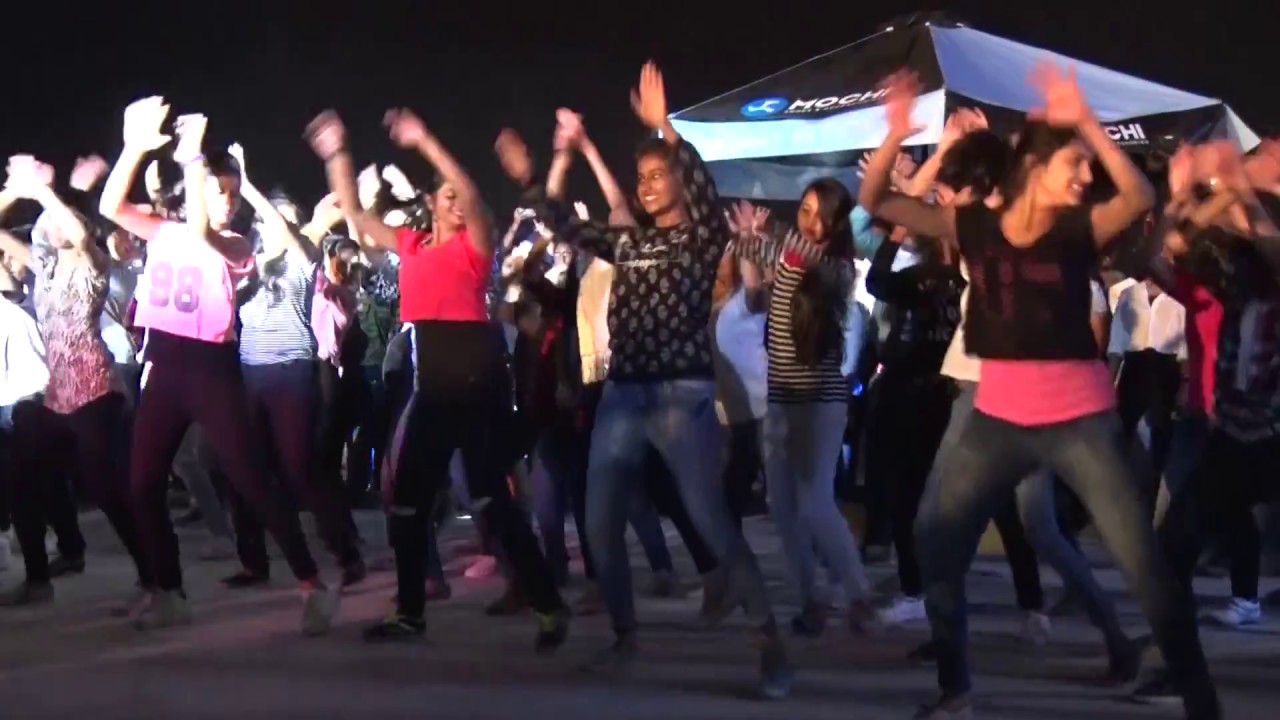 Final Flashmob 2018 | FORUM MALL - YouTube