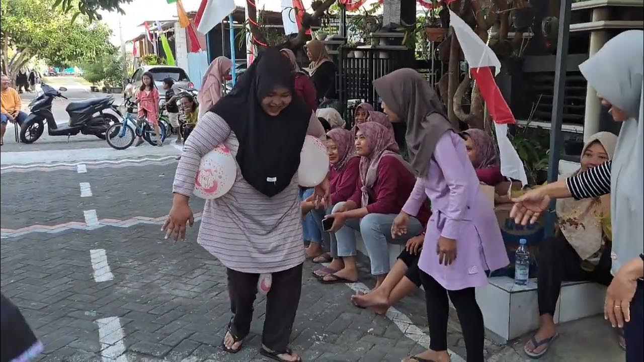 lomba balon kecepit 🤣 emak emak Rt 08 - YouTube