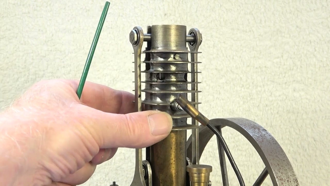 Mysterious Model Two Stroke opposed Piston Engine - YouTube