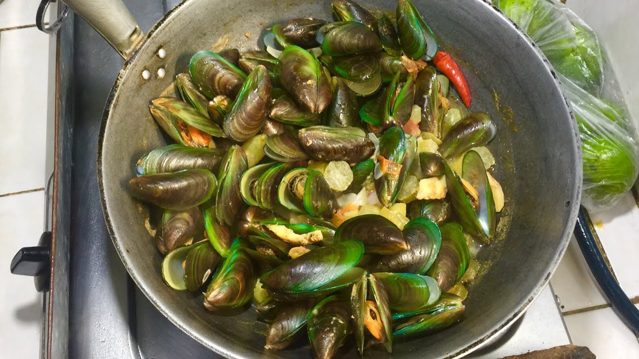 Ginisang tahong sa kamias - YouTube