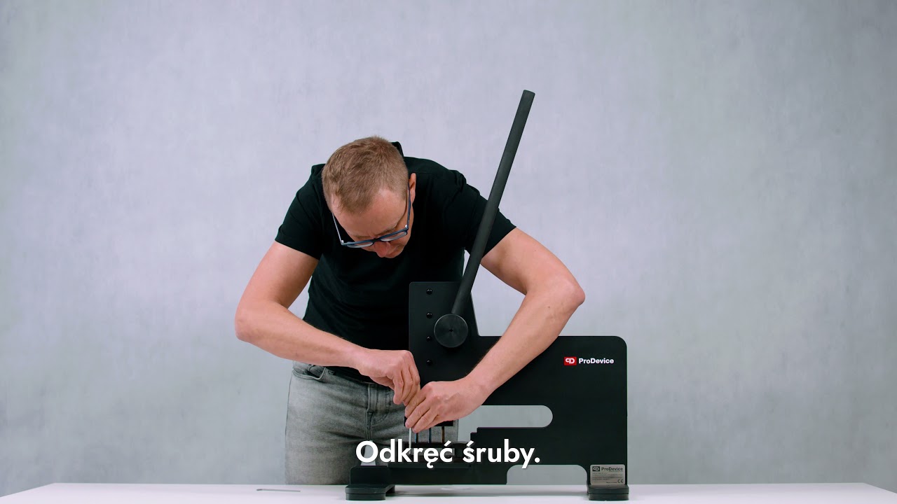 Jak działa niszczarka ProDevice MMD360+ - YouTube