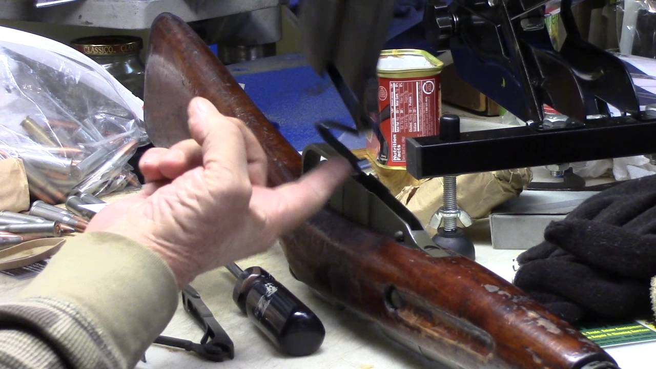 Test of Mosin Nagant 10 round magazine by HowlingRaven.com - YouTube