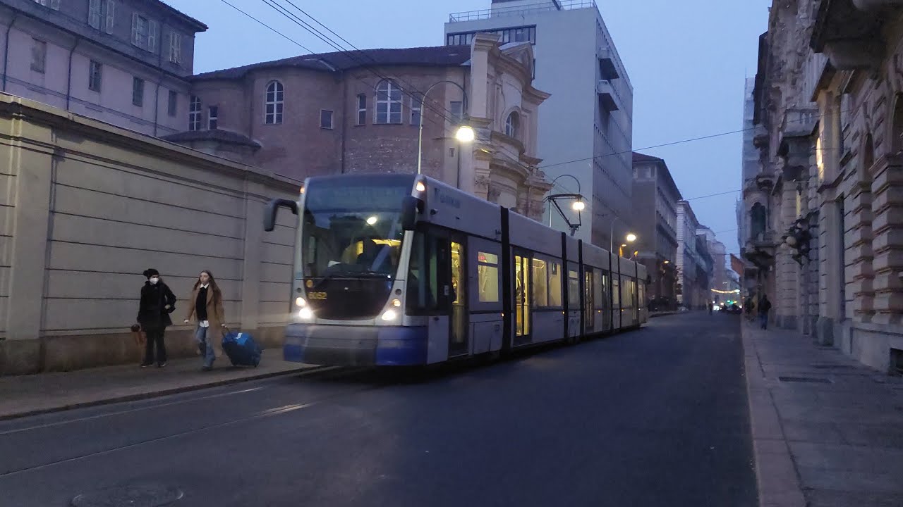 Compilation di tram serie 6000 di GTT - YouTube