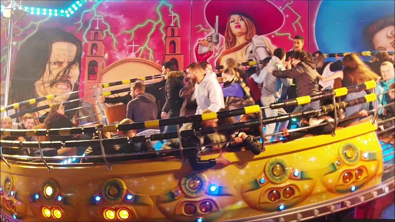 TAGADA manège - YouTube