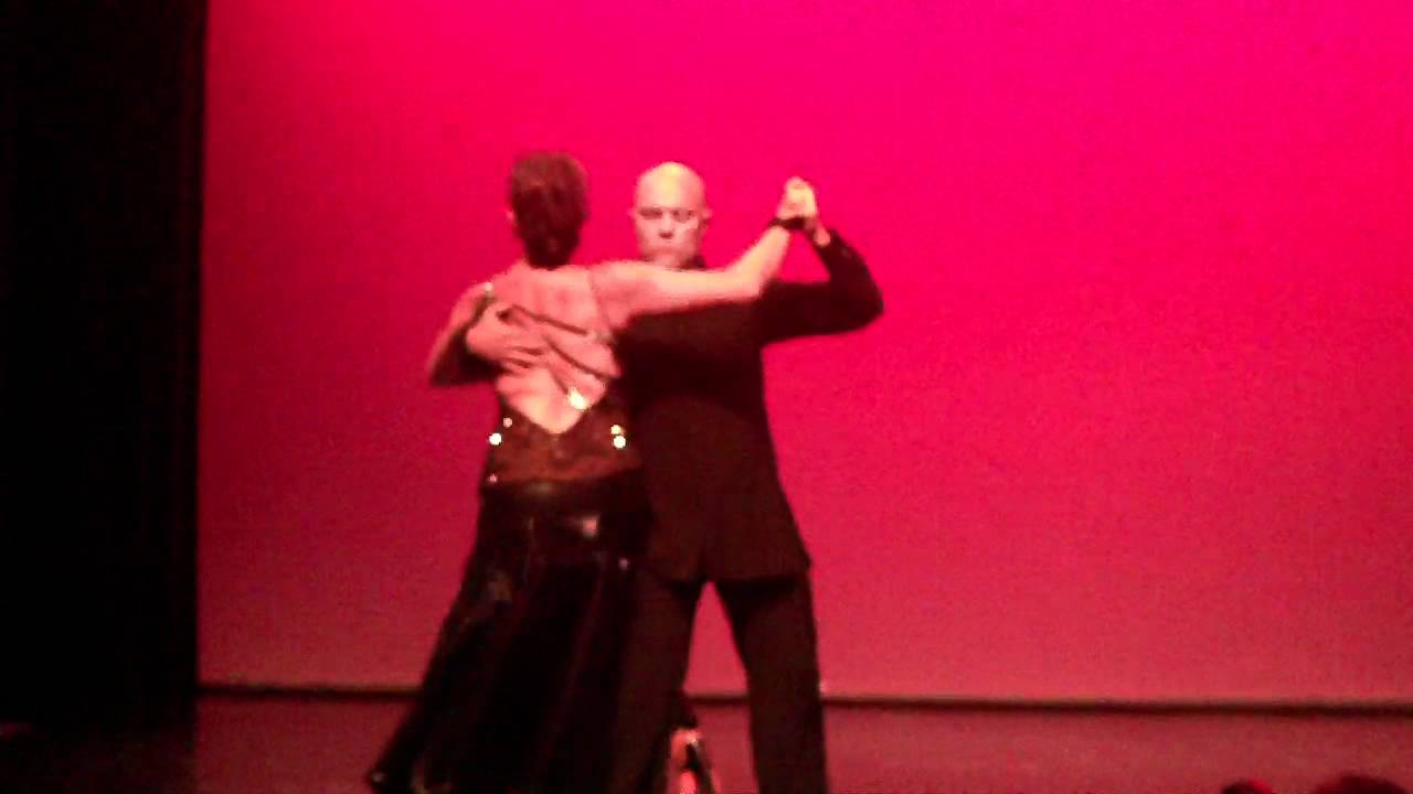 Cell block Tango.MP4 - YouTube