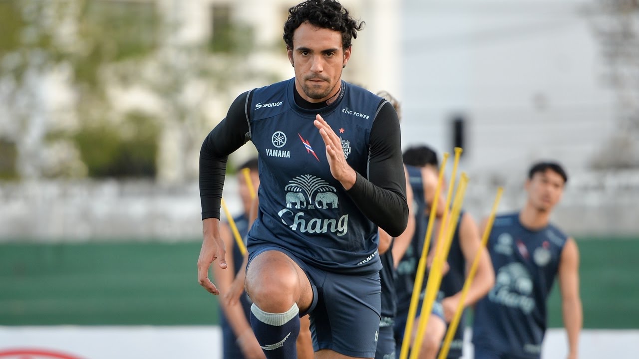 ปราสาทสายฟ้า ซ้อมมื้อสุดท้ายก่อนลงดวล ล้านช้าง ศึกแม่โขงคลับ - YouTube