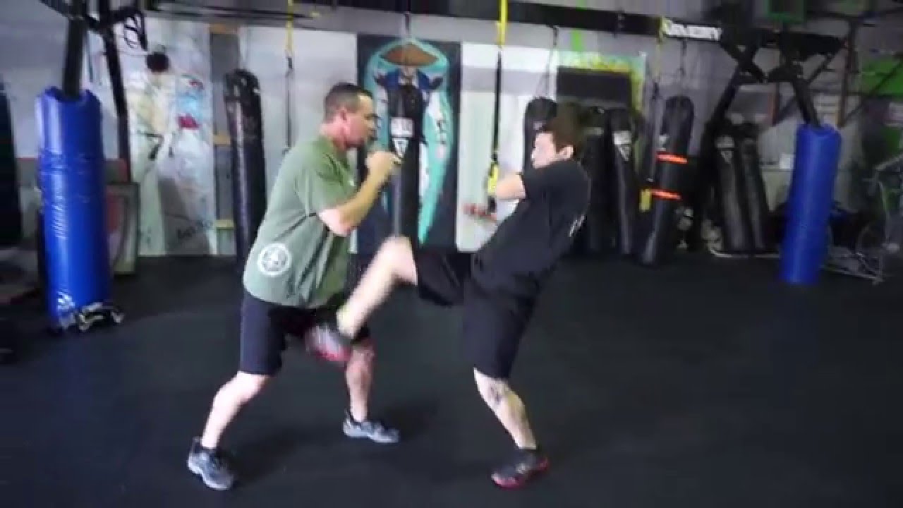Fighting combatives from a disadvantage position - YouTube